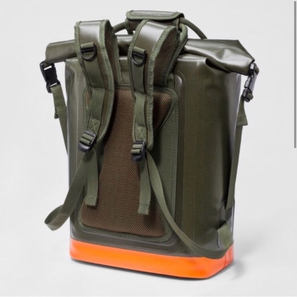 Hunter | Bags | Hunter For Target Green Backpack Cooler Waterproof ...
